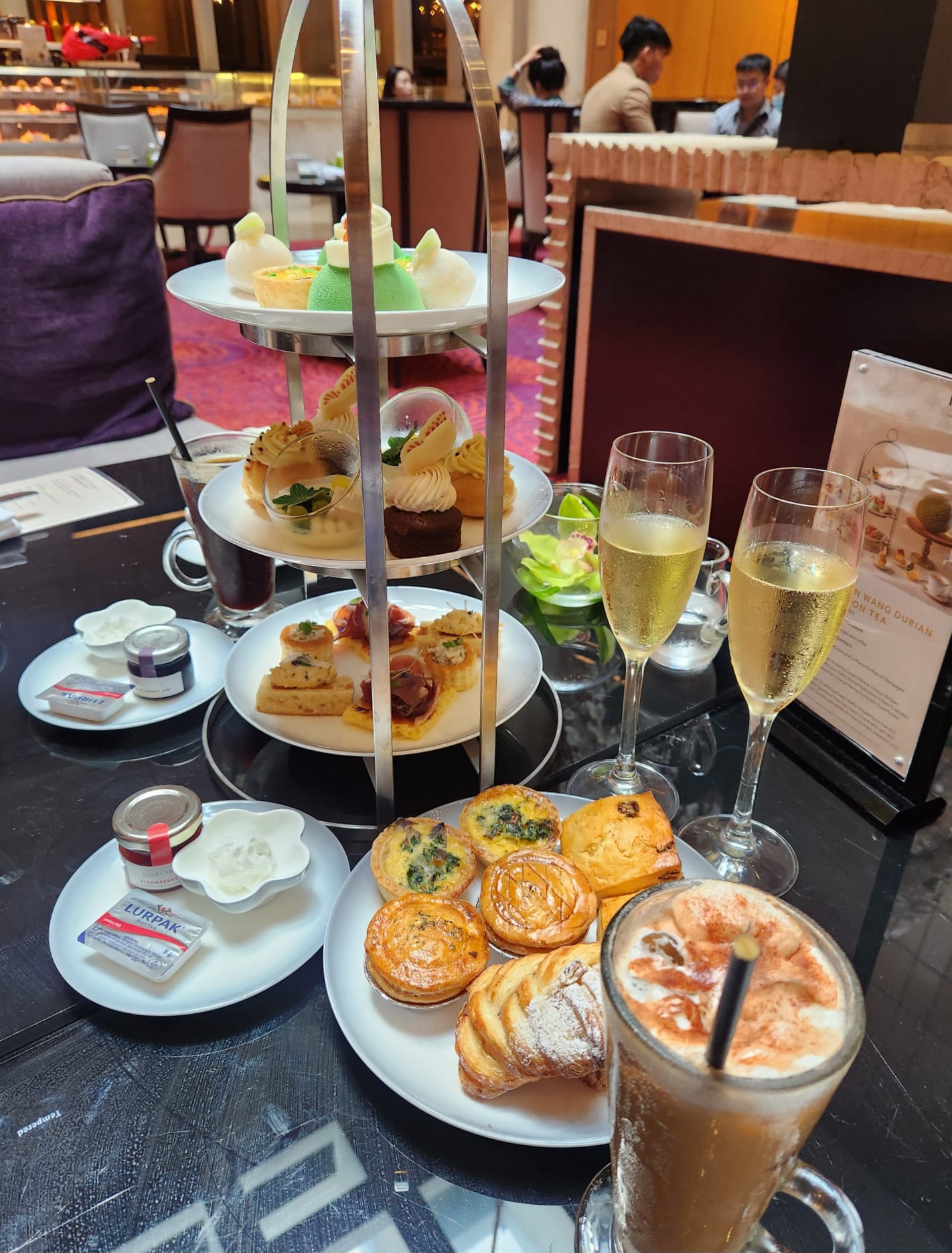 Enjoy a Mao Shan Wang afternoon tea at Singapore Marriott Tang Plaza ...